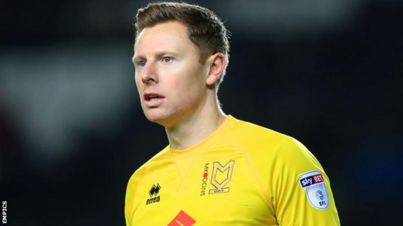 David Martin: Millwall sign goalkeeper following MK Dons exit - BBC Sport