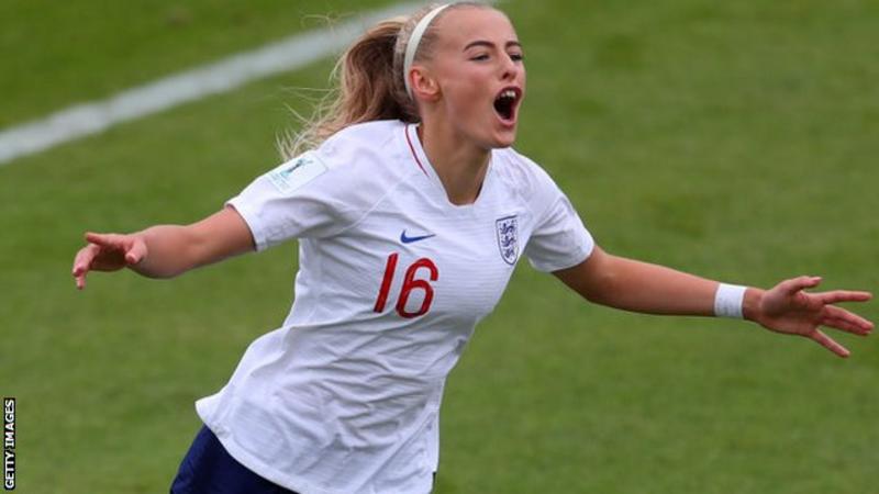 Chloe Kelly: Everton striker on 'street football' & west London cages ...