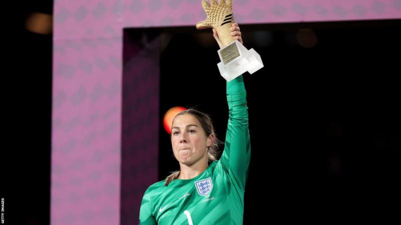 How Mary Earps confirmed her status as world's best goalkeeper - BBC Sport