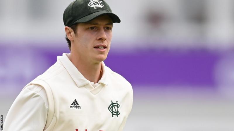 Calvin Harrison: Nottinghamshire all-rounder signs new contract - BBC Sport