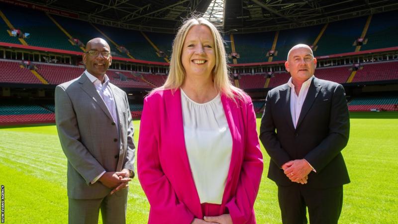Abi Tierney: The woman aiming to change Welsh rugby - BBC Sport