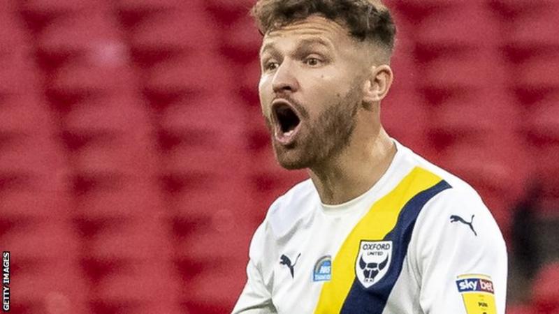 Matty Taylor: Oxford United sign former Bristol City striker - BBC Sport