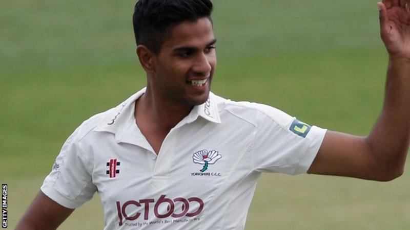 Moin Ashraf: Yorkshire seamer joins Hampshire on trial - BBC Sport