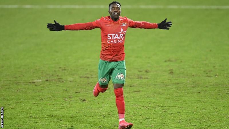 Fashion Sakala: Rangers' new Zambia signing has gone from hunting to ...