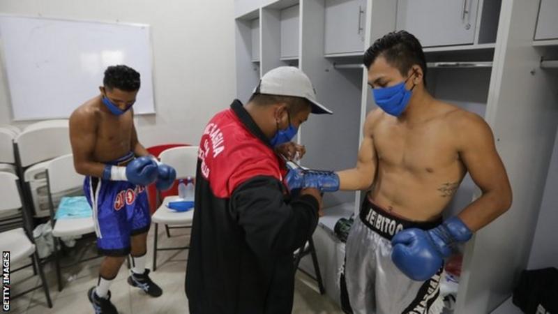 Coronavirus: Nicaraguan boxing event goes ahead with masks and ...