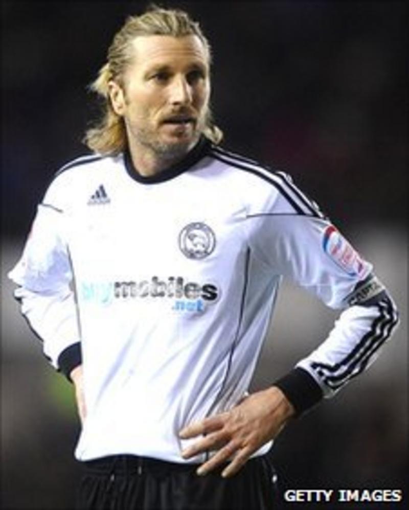 Retiring Robbie Savage says Derby need to spend big - BBC Sport