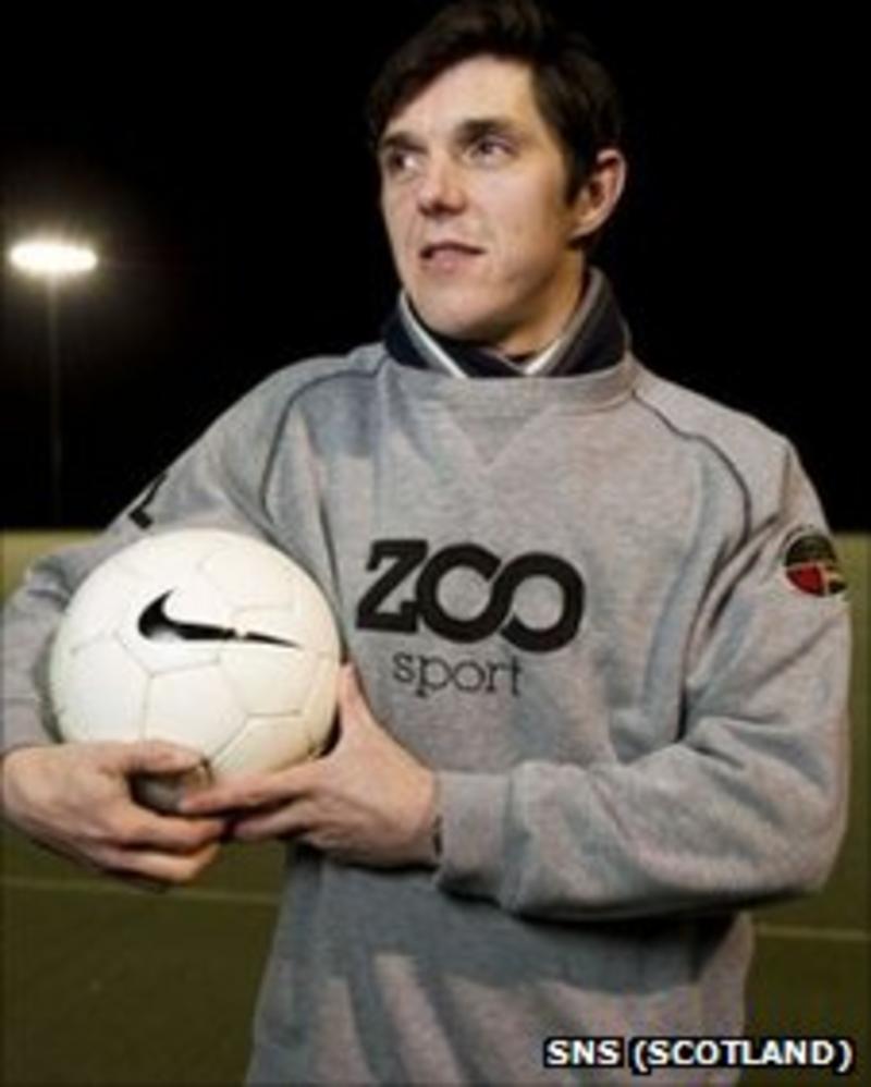 Ian Little wins permanent Berwick manager's job - BBC Sport