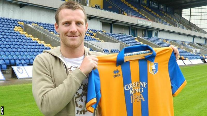 Mansfield Town re-sign Kidderminster's Luke Jones - BBC Sport