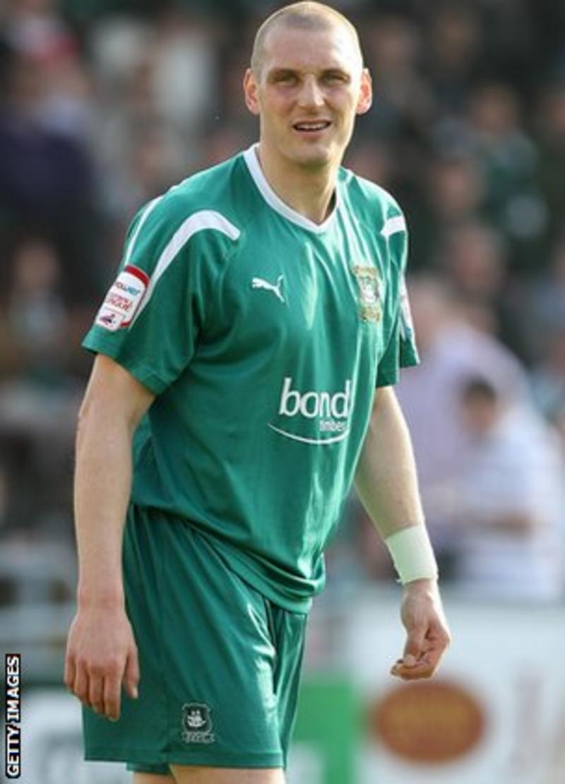 Darren Purse 'honoured' to be Plymouth Argyle captain - BBC Sport