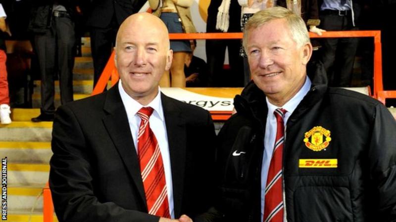 Manchester Utd lose to Aberdeen in Neil Simpson benefit - BBC Sport