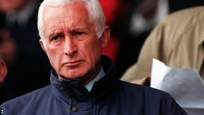 Ron Noades: Former Crystal Palace chairman dies aged 76 - BBC Sport
