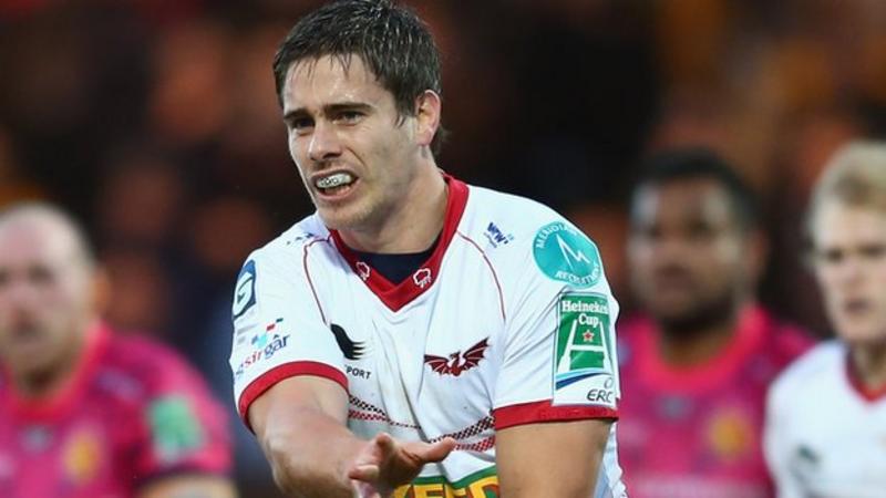 Gloucester fly-half Aled Thomas to rejoin Scarlets - BBC Sport