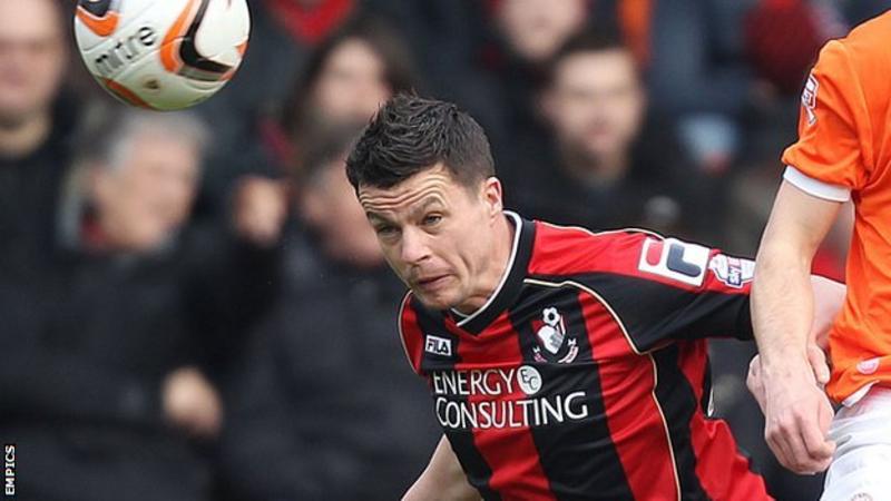 Ian Harte: Bournemouth defender signs new contract - BBC Sport