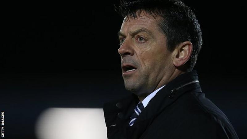Southend United manager Phil Brown praises team camaraderie - BBC Sport