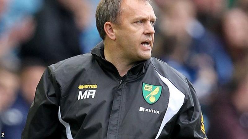 Mark Robson joins Aston Villa as first-team coach - BBC Sport