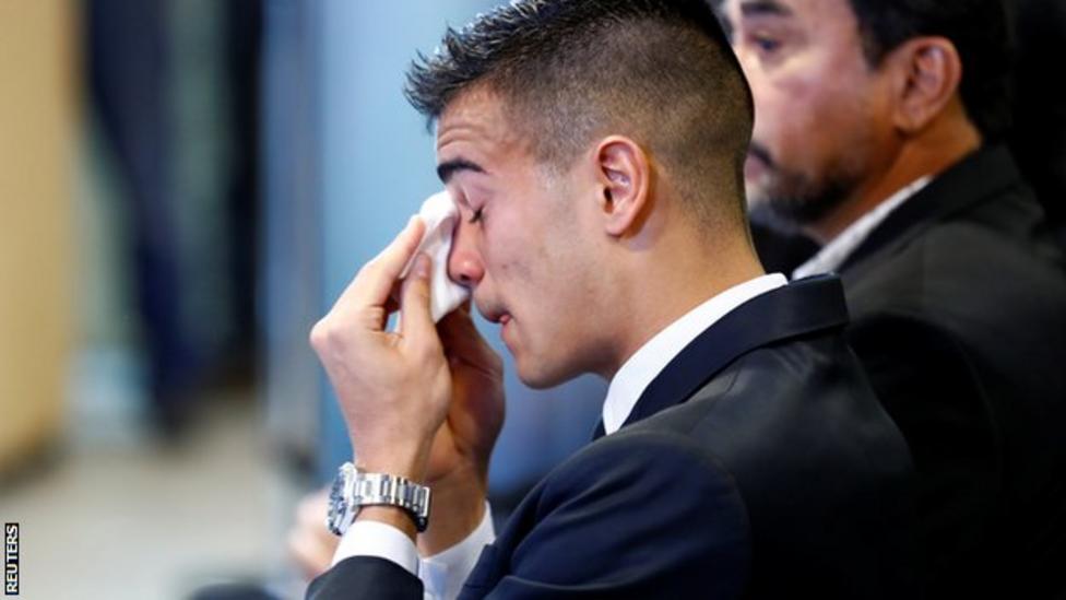 Reinier Jesus: Real Madrid signing cries during unveiling - BBC Sport