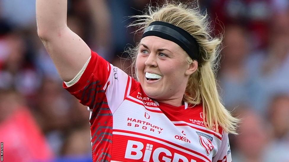 Sam Monaghan and Gwen Crabb: Gloucester-Hartpury locks sign new deals ...