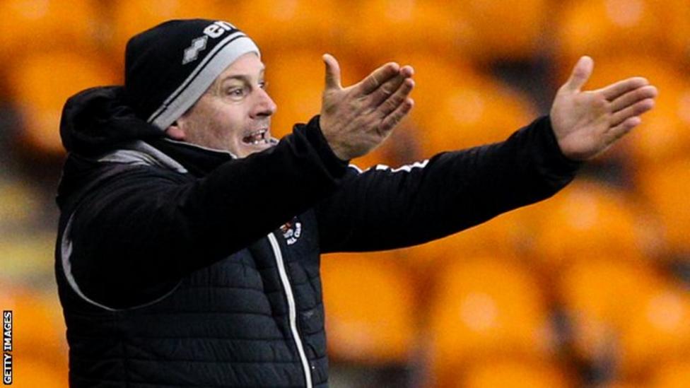 Gary Brabin: Ex-player rejoins New Saints as sporting director - BBC Sport