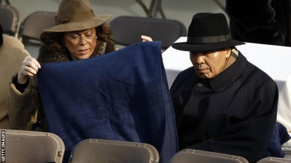 Muhammad Ali: Barack Obama says boxing's 'Greatest' shook up world ...