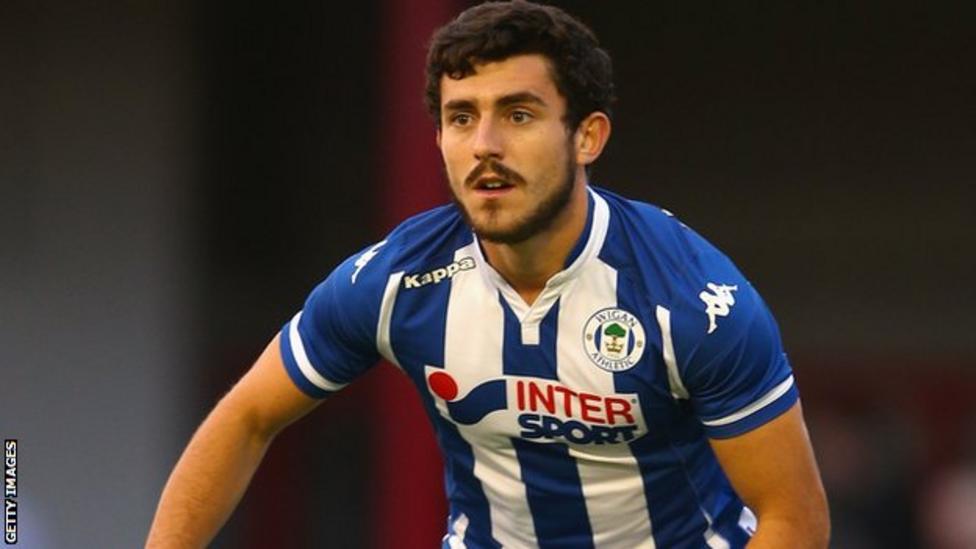 Louis Robles: Grimsby Town sign former Wigan Athletic striker - BBC Sport