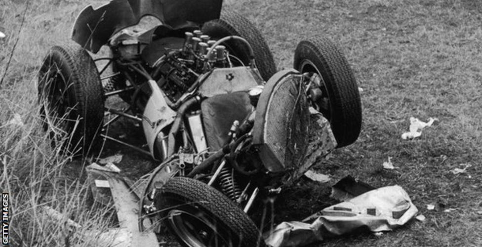 Sir Stirling Moss: F1 legend 'still resonates in motorsport world ...