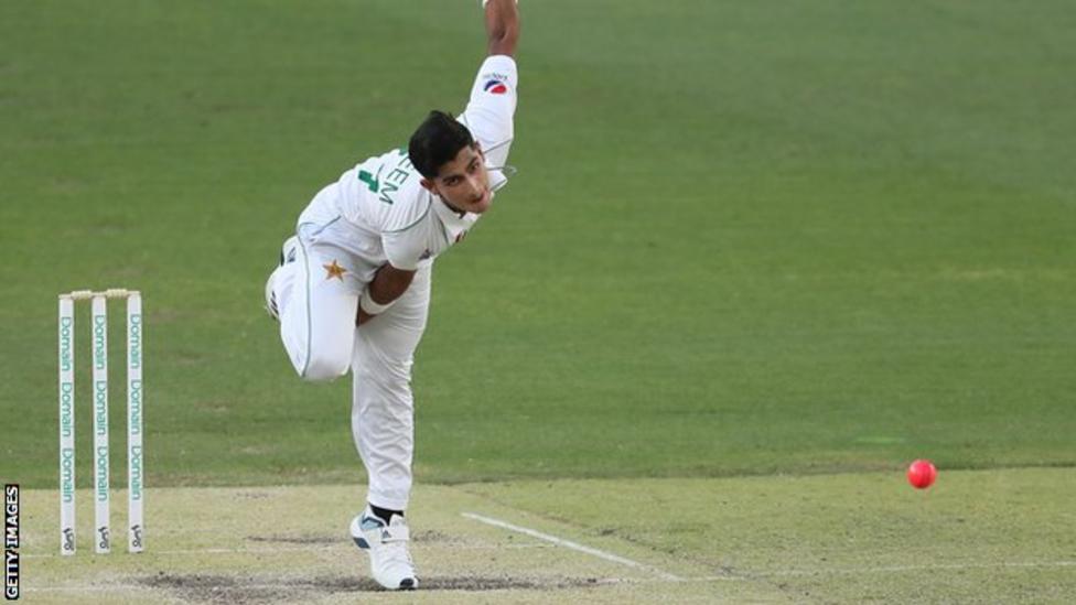 Australia v Pakistan: Naseem Shah, 16, to make Test debut - BBC Sport