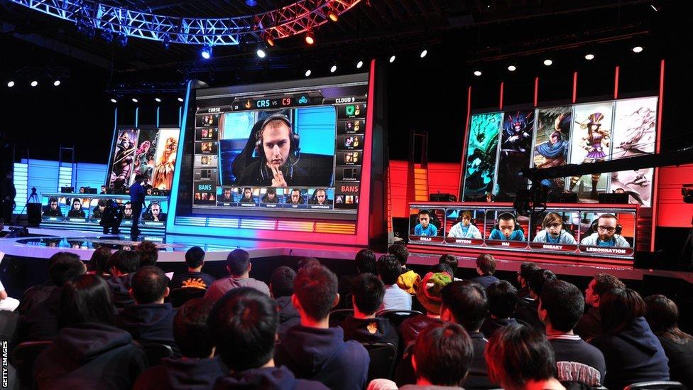 Esports 'set for £1bn revenue and 600 million audiences by 2020' - BBC ...