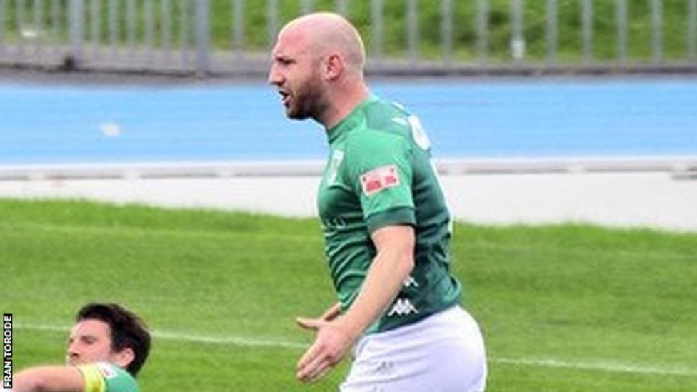 Guernsey FC: Tom Strawbridge's stoppage time header seals 2-1 Chalfont ...