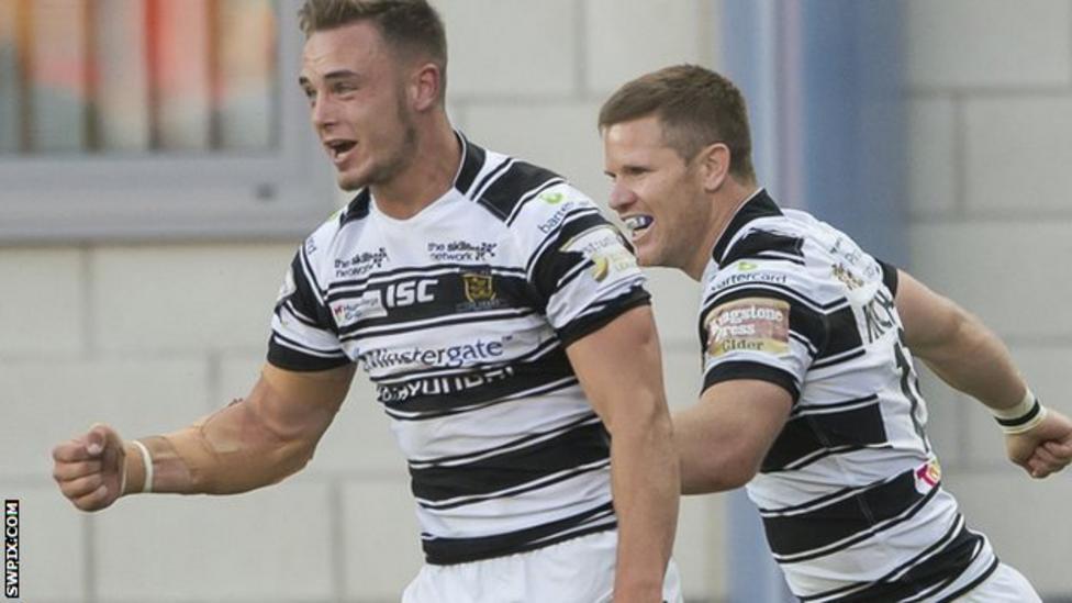 Jack Logan and Kirk Yeaman: Hull FC centres sign new deals - BBC Sport