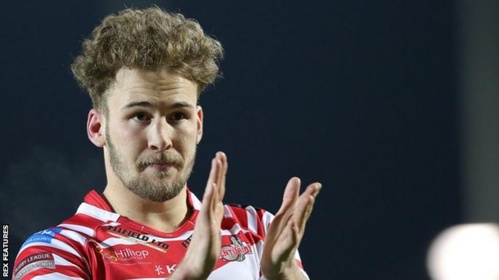 Ben Reynolds: Leigh Centurions re-sign half-back from Toulouse ...