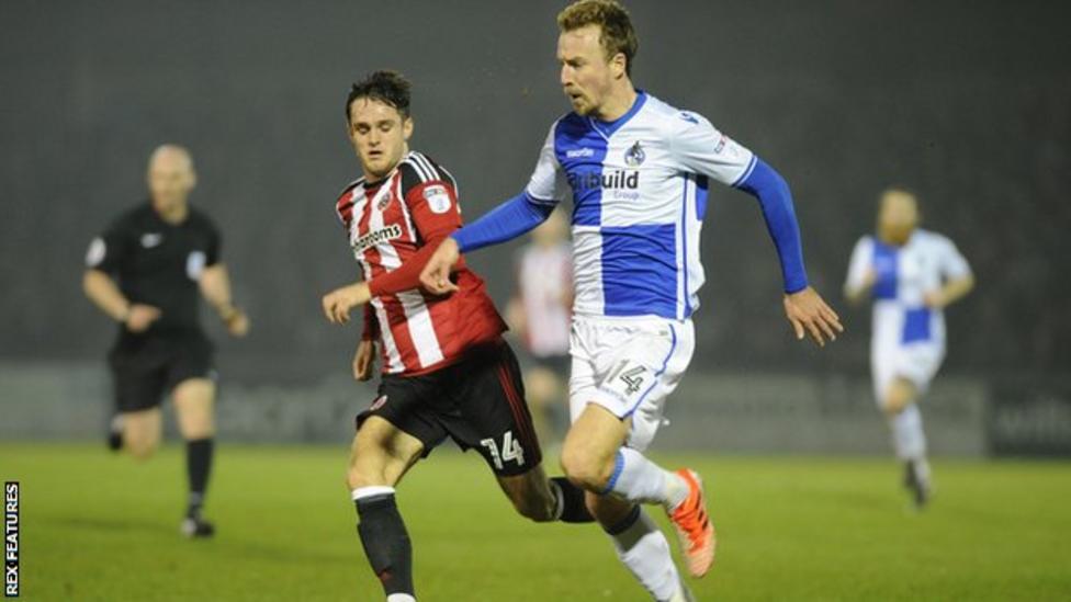 Joe Riley: Sheffield United full-back dislocates shoulder in training ...