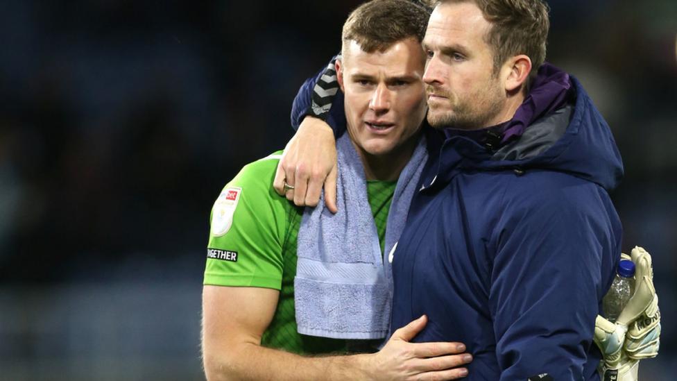 Ben Wilson Coventry City Goalkeeper Signs New Deal Until 2025 Bbc Sport
