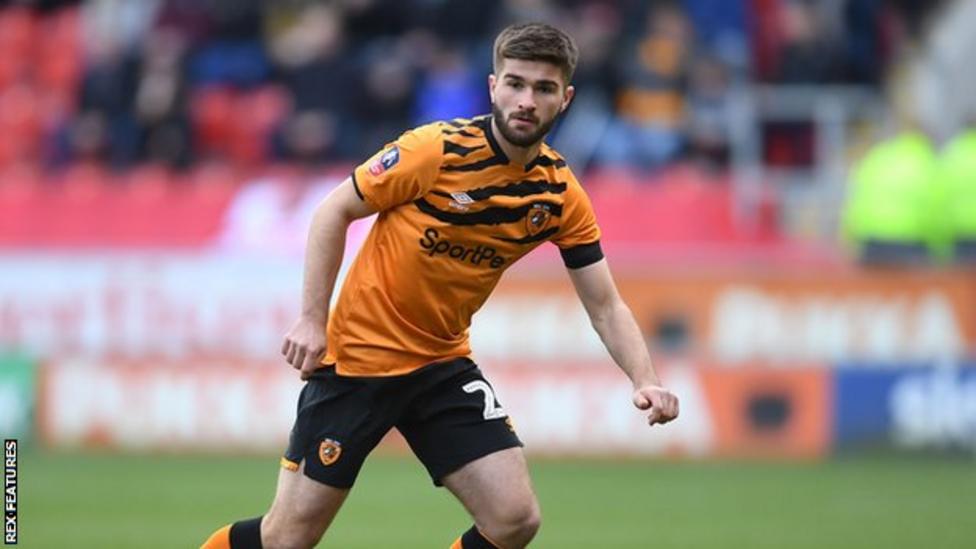 Brandon Fleming: Bolton Wanderers sign Hull City defender - BBC Sport