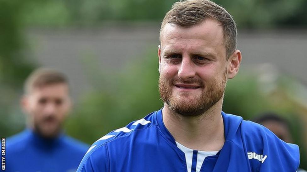 David Wheater: Oldham Athletic agree release with exiled defender - BBC ...