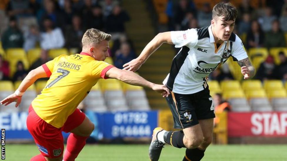 Mitchell Clark: Leicester City loan defender to Port Vale - BBC Sport
