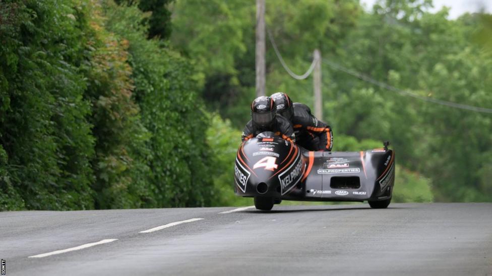 Isle of Man TT: Dave Molyneux praises Birchall brothers' 'special ...