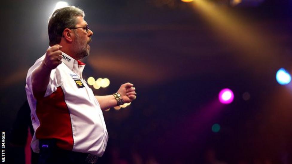 Martin Adams to play Grand Slam of Darts for first time - BBC Sport