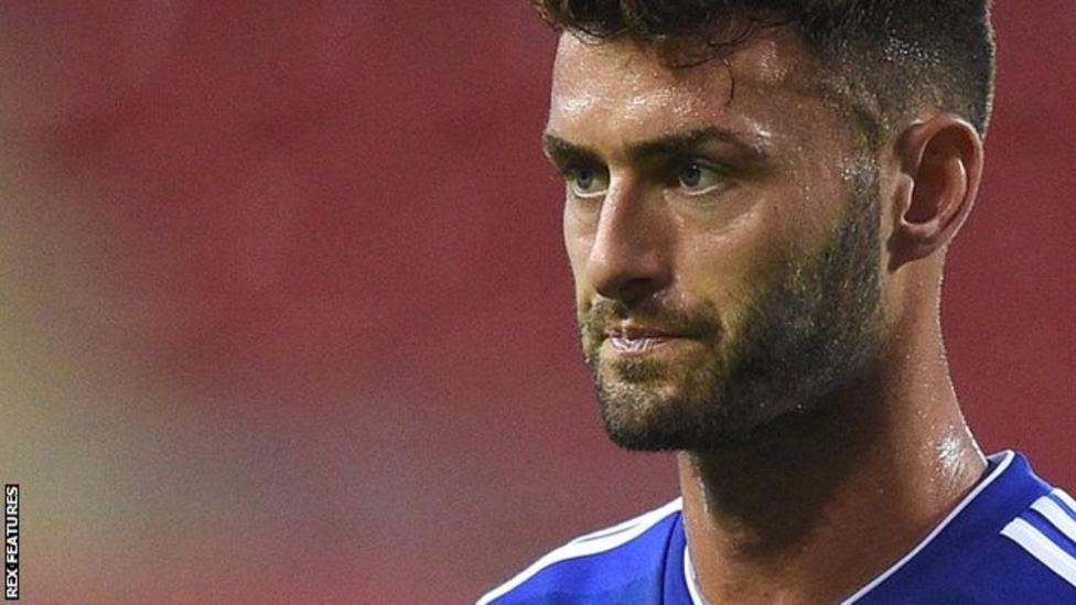 Gary Madine: Sheffield United set to sign Cardiff City striker on loan ...