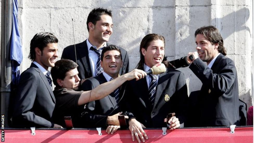 Jose Antonio Reyes: Former Arsenal winger dies aged 35 - BBC Sport