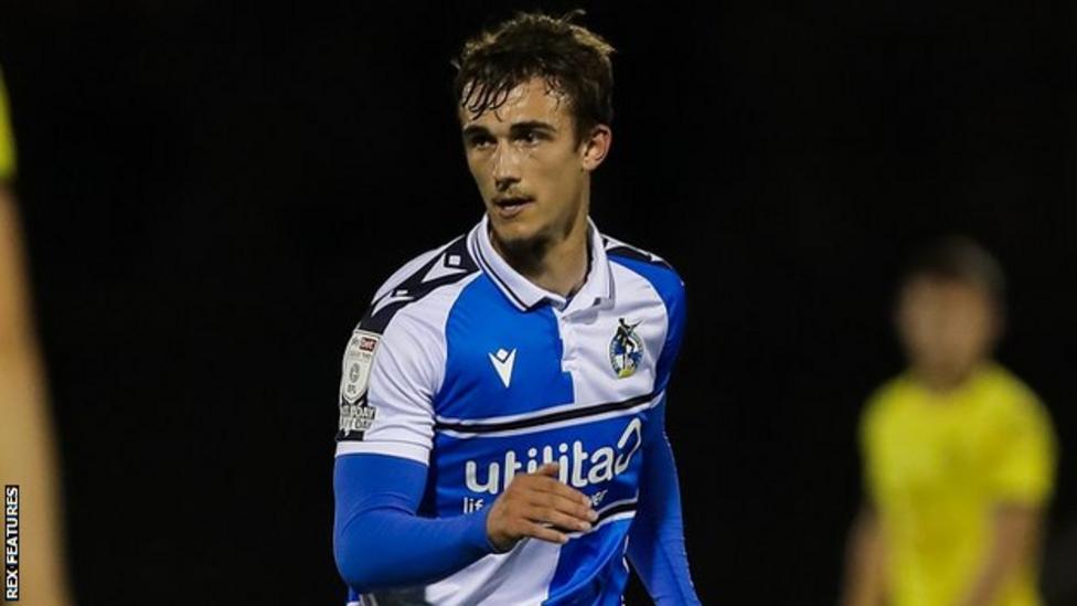 Pablo Martinez: Chippenham Town defender's life was saved by medics ...