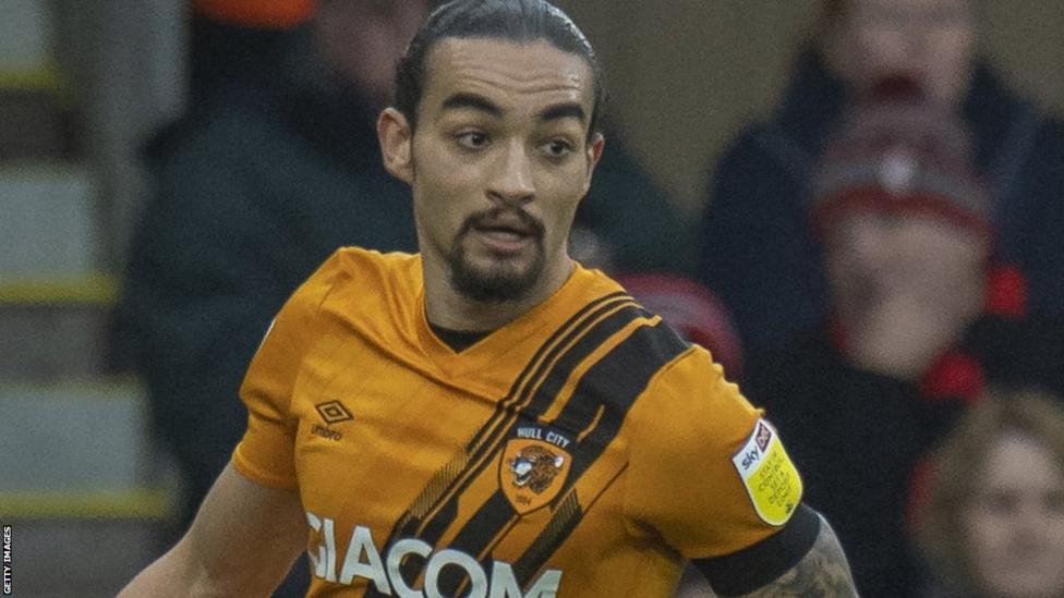 Randell Williams: Bolton Wanderers sign Hull City winger for ...