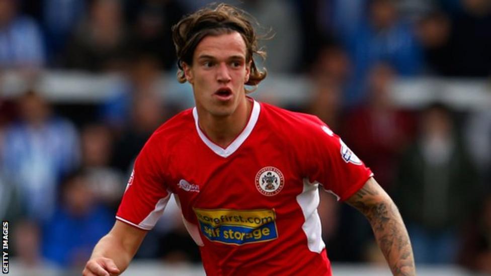 Wrexham sign striker James Gray from Accrington Stanley - BBC Sport