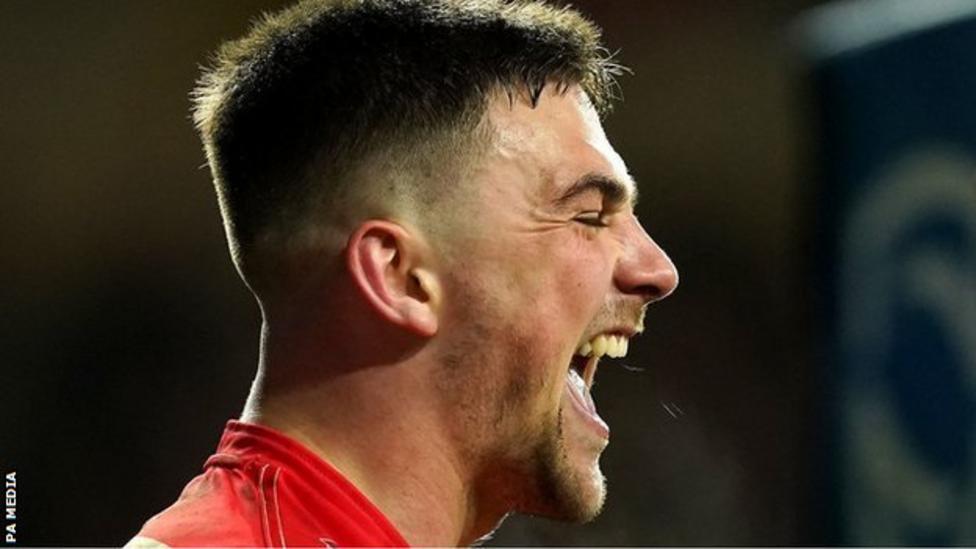 Lewis Dodd: St Helens lose half-back for rest of season - BBC Sport