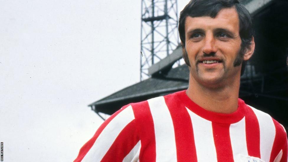 Eddie Colquhoun: Sheffield United legend dies aged 78 - BBC Sport