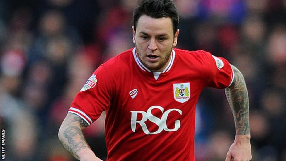 Lee Tomlin: Bristol City sign Bournemouth forward on three-year deal ...