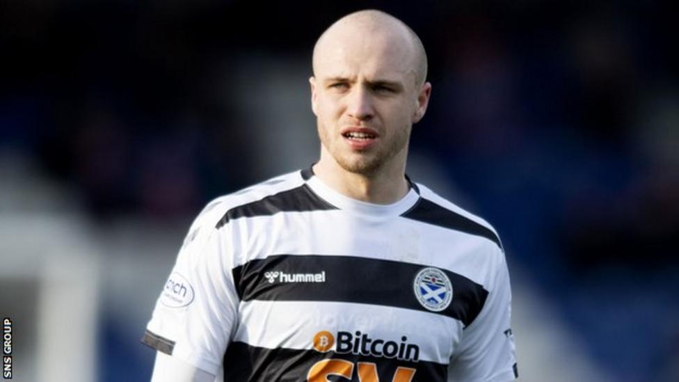 Kilmarnock sign midfielder Kerr McInroy from Celtic - BBC Sport