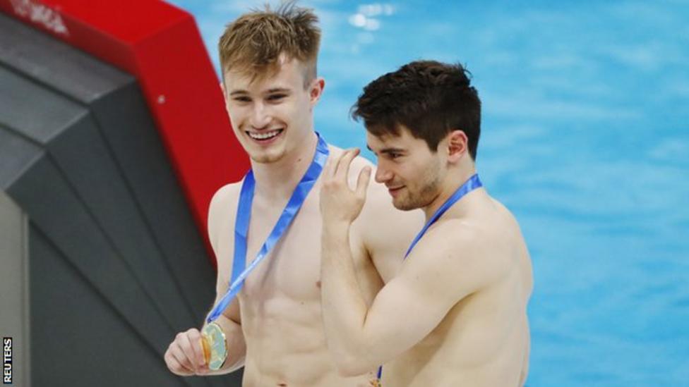 Fina World Cup: Jack Laugher & Dan Goodfellow win gold for GB - BBC Sport