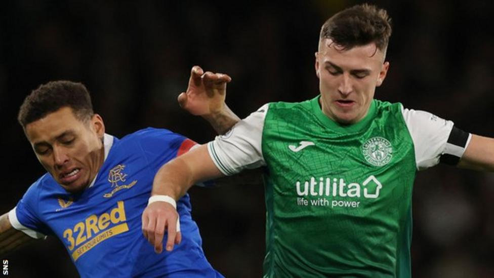 Josh Campbell: Hibs midfielder agrees new deal until 2025 - BBC Sport