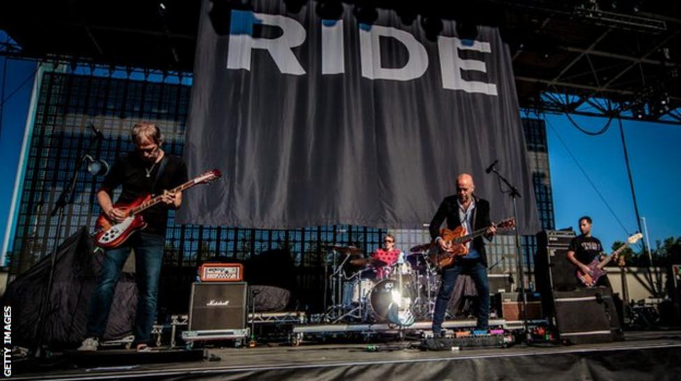 Premier League predictions: Lawro v Ride bassist Steve Queralt - BBC Sport