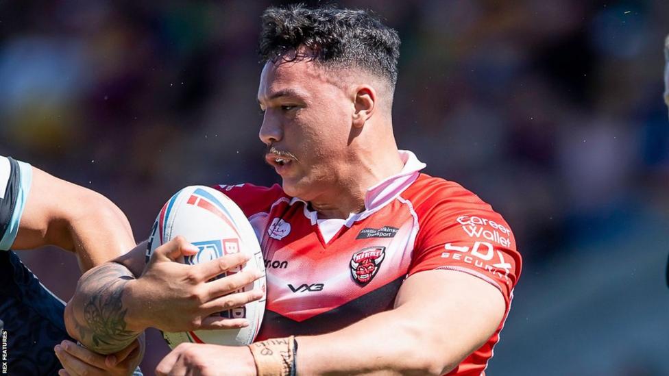 Tyler Dupree: Salford Red Devils prop signs new contract to end of 2025 ...